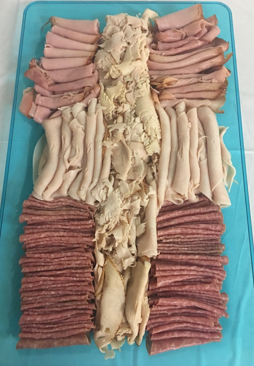 Hosting a First Holy Communion Party with a Cupcake Rosary - My ...